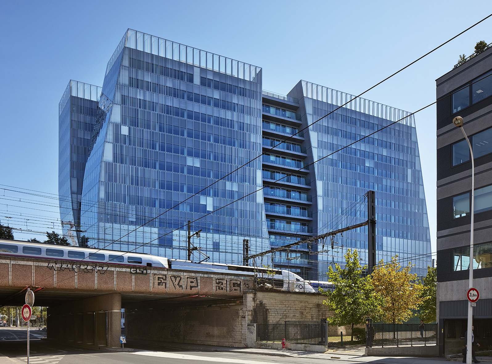 Sky 56 • chaix et morel